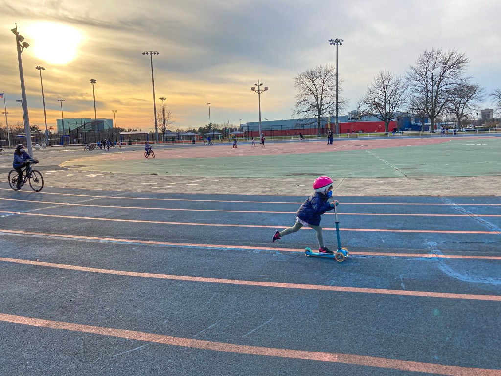 Inline Skating Rink at Eisenhower Park | Xinhai Dude